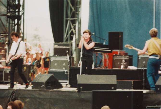 U2gigs.com photos » War Tour » 1983-05-30 - Devore