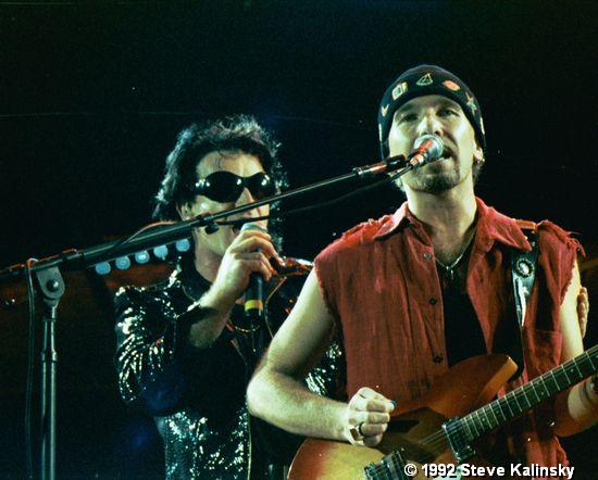 U2gigs.com photos » 1992 - Zoo TV Tour - Outside Broadcast » 1992-08-25 ...