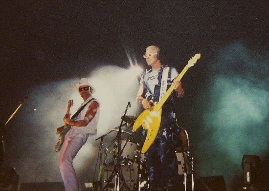 U2gigs.com photos » Popmart Tour » 1997-10-31 - Pontiac