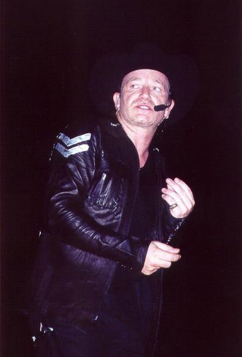 U2gigs.com photos » Elevation Tour » 2001-05-04 - Lexington