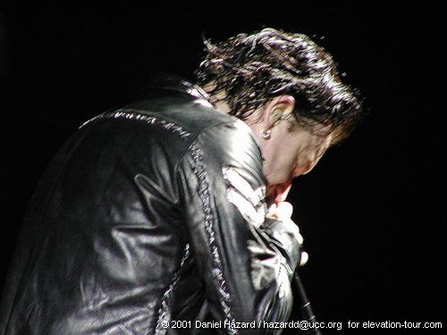 U2gigs.com photos » Elevation Tour » 2001-05-30 - Detroit (pictures by ...