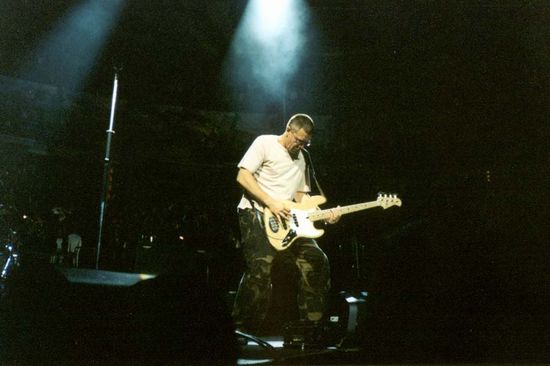 U2gigs.com photos » Elevation Tour » 2001-11-02 Philadelphia (pictures ...