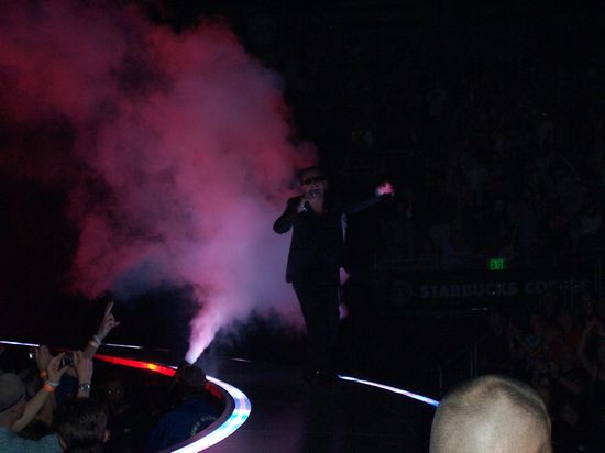 U2gigs.com photos » Vertigo Tour » 2005-04-25 - Seattle