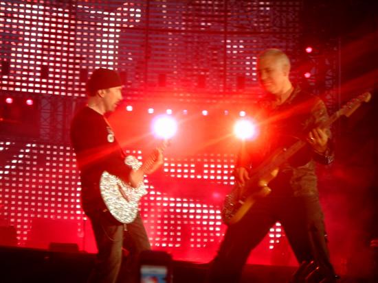 U2gigs.com photos » Vertigo Tour » 2005-06-27 - Dublin