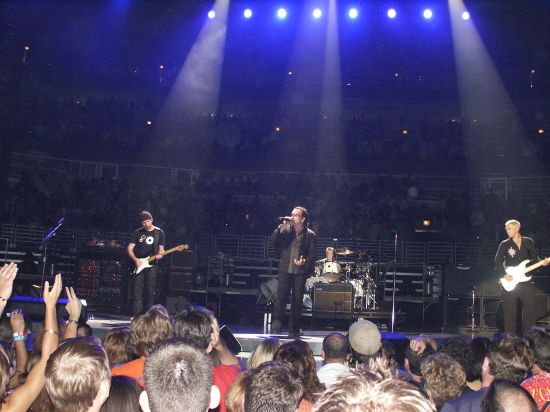 U2gigs.com photos » Vertigo Tour » 2005-09-21 - Chicago (Pictures by ...