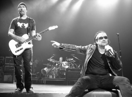 U2gigs.com photos » Vertigo Tour » 2005-10-11 - New York (Pictures by ...