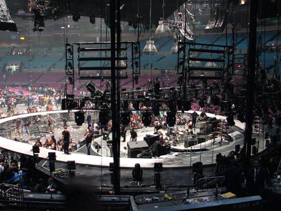 U2gigs.com photos » Vertigo Tour » 2005-10-11 - New York