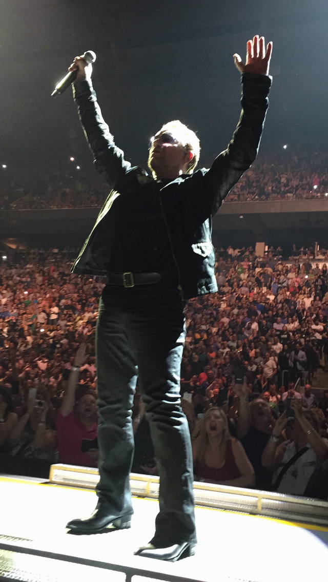 U2gigs.com photos » 2015 - Innocence & Experience Tour » 2015-07-07 ...