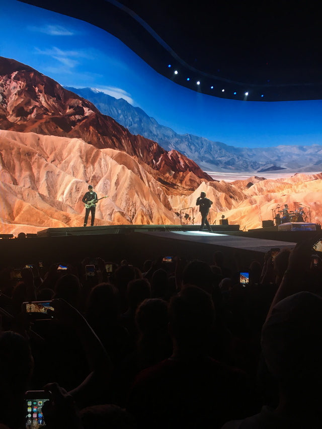 U2gigs.com photos » 2017 - The Joshua Tree Tour 2017 » 2017-06-14 - Tampa